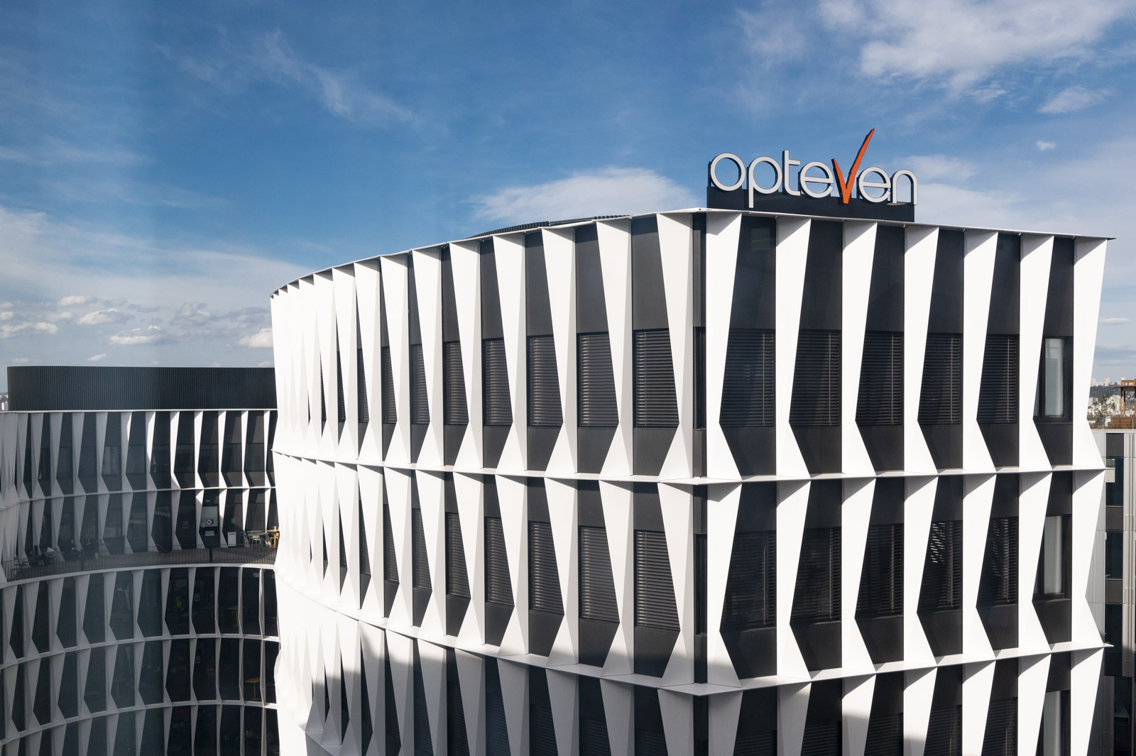Opteven announces the sale by Ardian to Apax of its majority stake in ...