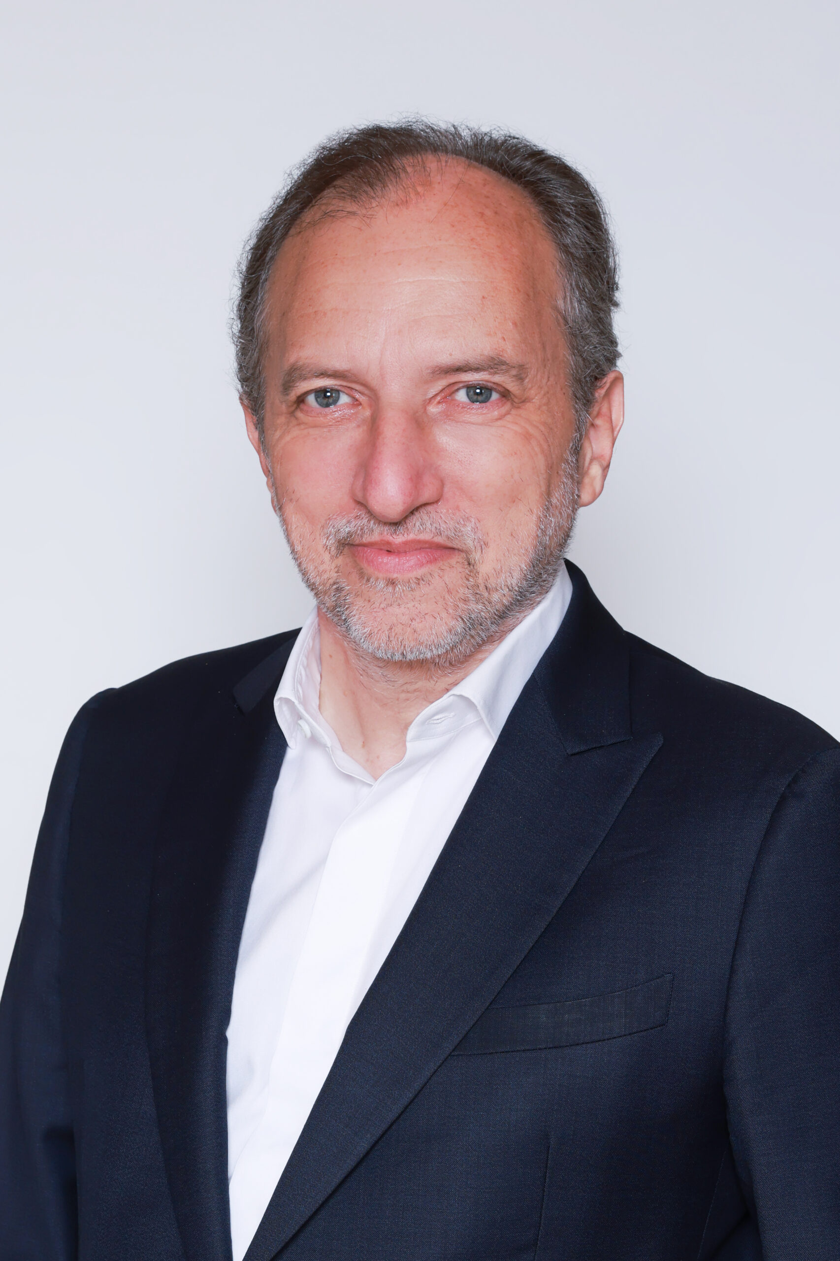 Seven2 recrute un vétéran du BCG, spécialiste de l’Intelligence ...