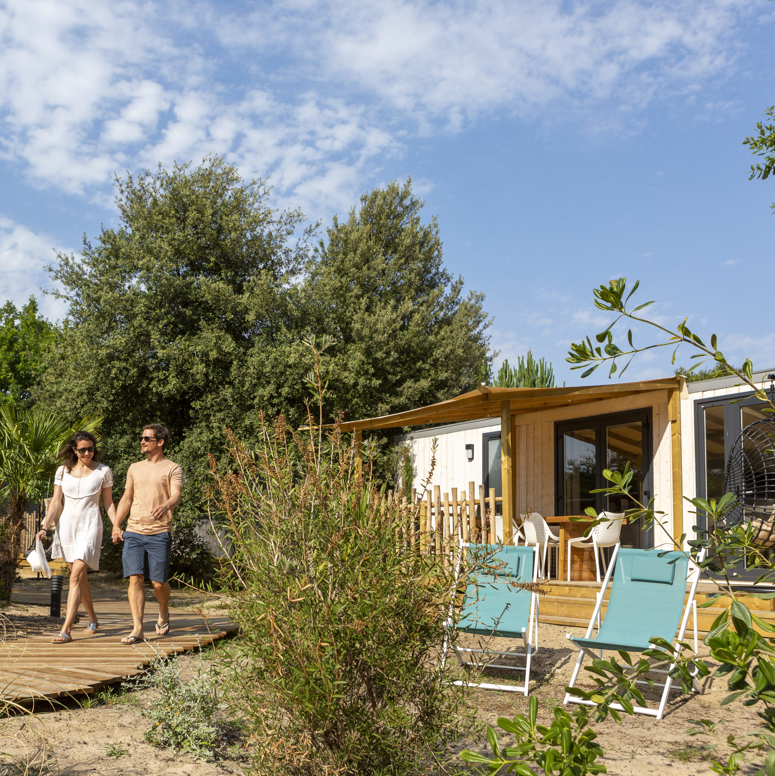 InfraVia signs an agreement with Apax to acquire a majority stake in ...